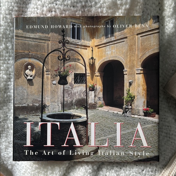 Accents | Italia The Art Of Living Italian Style Book | Poshmark